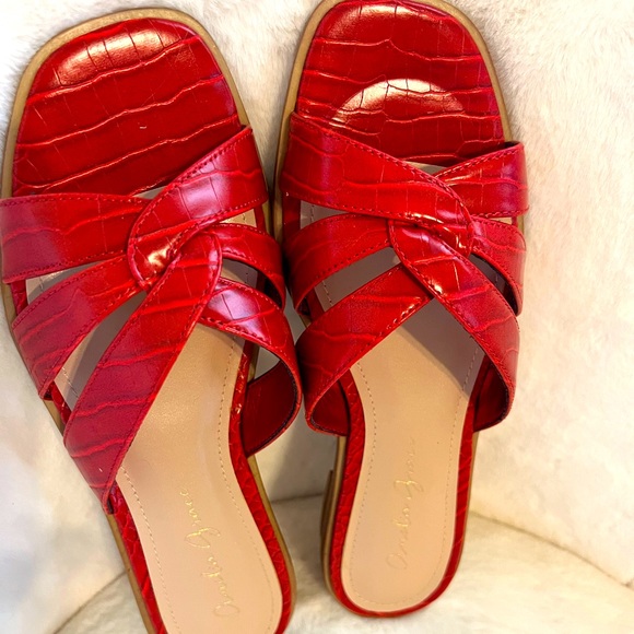 Amelia Grace | Shoes | Red Crock Style Sandals | Poshmark